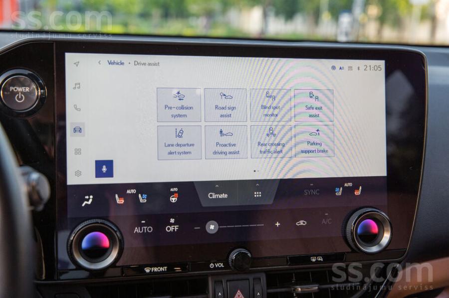 Balts Lexus NX 2024 Rīga, ar dzinēja tilpumu 2.50 L un nobraukumu 34 tūkst. km par 59700 €, foto 23 vietnē AUTOMOTO.COM.LV