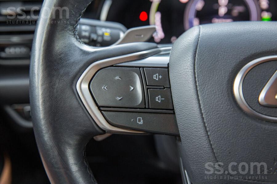 Balts Lexus NX 2024 Rīga, ar dzinēja tilpumu 2.50 L un nobraukumu 34 tūkst. km par 59700 €, foto 28 vietnē AUTOMOTO.COM.LV