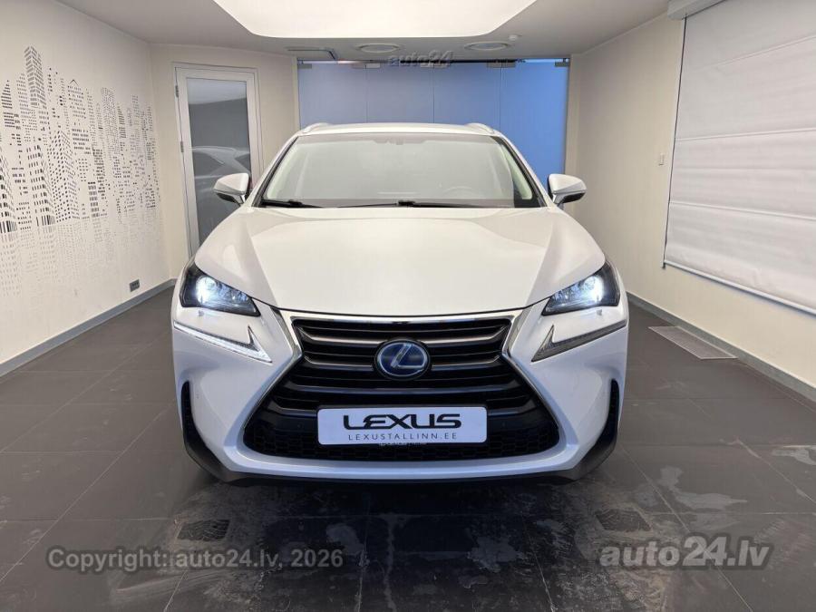 White Lexus NX 2015 in Tallinn, with an engine capacity of 2.50 L and mileage of 214 thousand km for 19500 €, photo 4 on AUTOMOTO.COM.LV