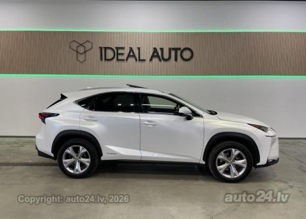 White Lexus NX 2015 in Tallinn, with an engine capacity of 2.49 L and mileage of 113 thousand km for 21990 €, photo 3 on AUTOMOTO.COM.LV