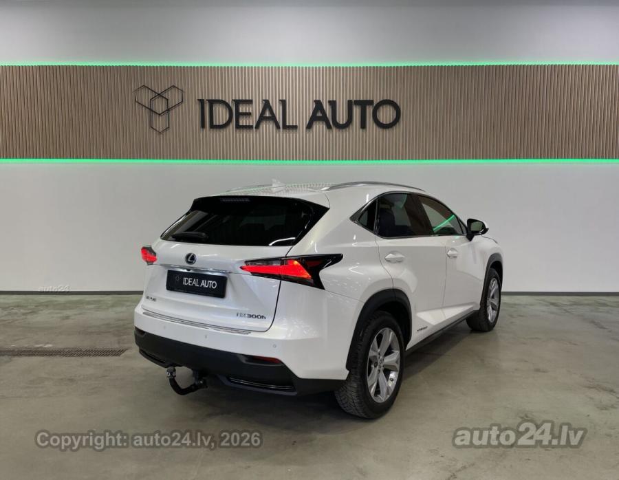Balts Lexus NX 2015 Tallina, ar dzinēja tilpumu 2.49 L un nobraukumu 113 tūkst. km par 21990 €, foto 4 vietnē AUTOMOTO.COM.LV