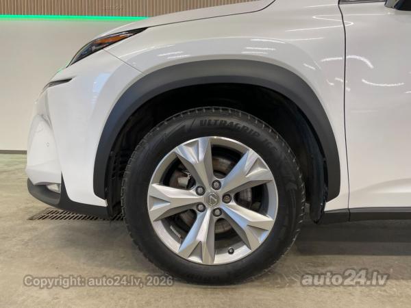 White Lexus NX 2015 in Tallinn, with an engine capacity of 2.49 L and mileage of 113 thousand km for 21990 €, photo 5 on AUTOMOTO.COM.LV
