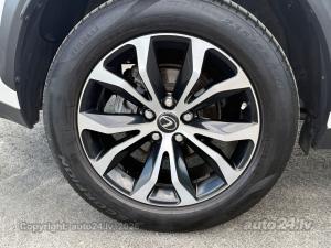 White Lexus NX 2016 in Tallinn, with an engine capacity of 2.50 L and mileage of 141 thousand km for 22500 €, photo 14 on AUTOMOTO.COM.LV