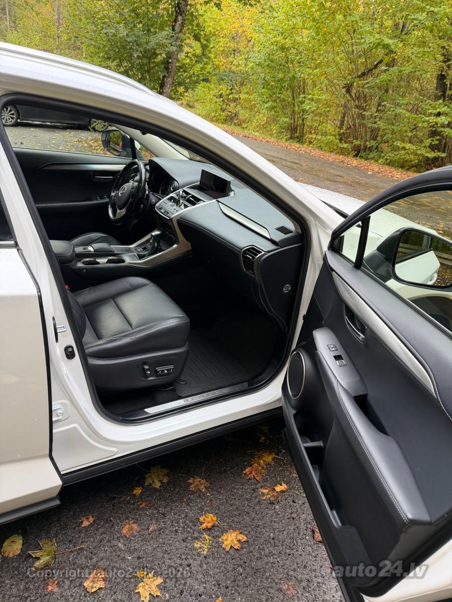 White Lexus NX 2017 in Tallinn, with an engine capacity of 2.50 L and mileage of 148 thousand km for 24900 €, photo 12 on AUTOMOTO.COM.LV