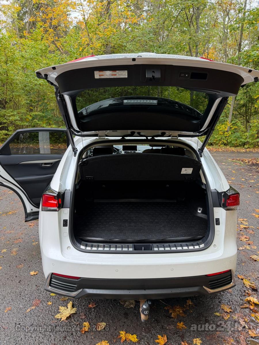 White Lexus NX 2017 in Tallinn, with an engine capacity of 2.50 L and mileage of 148 thousand km for 24900 €, photo 13 on AUTOMOTO.COM.LV