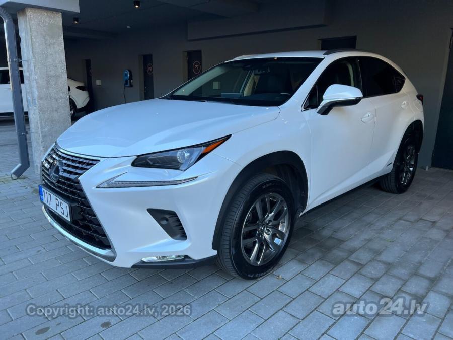Balts Lexus NX 2018 Tallina, ar dzinēja tilpumu 2.50 L un nobraukumu 159 tūkst. km par 26900 €, foto 1 vietnē AUTOMOTO.COM.LV