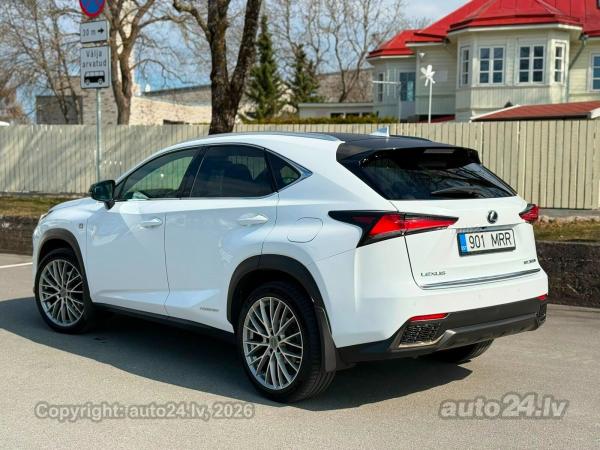 Balts Lexus NX 2018 Tallina, ar dzinēja tilpumu 2.50 L un nobraukumu 268 tūkst. km par 26000 €, foto 3 vietnē AUTOMOTO.COM.LV