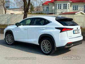 Balts Lexus NX 2018 Tallina, ar dzinēja tilpumu 2.50 L un nobraukumu 268 tūkst. km par 26000 €, foto 7 vietnē AUTOMOTO.COM.LV