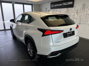 White Lexus NX 2019 in Tallinn, with an engine capacity of 2.50 L and mileage of 50 thousand km for 28900 €, photo 3 on AUTOMOTO.COM.LV