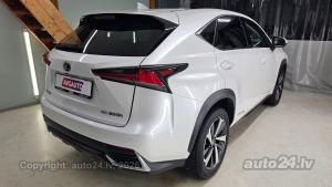Белый Лексус НХ 2019 в Таллин, объемом двигателя 2.50 л и пробегом 71 тыс. км за 31995 €, фото 6 на AUTOMOTO.COM.LV
