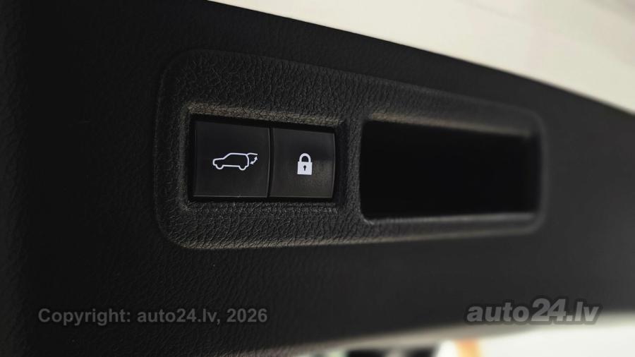 Белый Лексус НХ 2019 в Таллин, объемом двигателя 2.50 л и пробегом 71 тыс. км за 31995 €, фото 31 на AUTOMOTO.COM.LV
