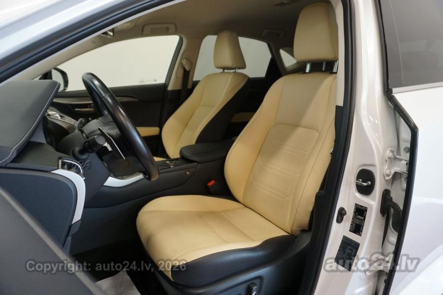 Balts Lexus NX 2021 Tartu, ar dzinēja tilpumu 2.50 L un nobraukumu 104 tūkst. km par 28990 €, foto 13 vietnē AUTOMOTO.COM.LV