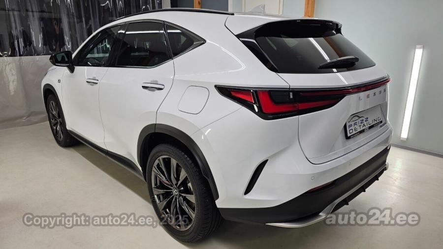 Balts Lexus NX 2023 Tallina, ar dzinēja tilpumu 2.50 L un nobraukumu 9 tūkst. km par 54995 €, foto 4 vietnē AUTOMOTO.COM.LV