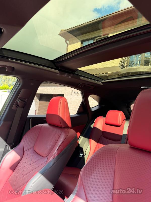 White Lexus NX 2023 in Tallinn, with an engine capacity of 2.50 L and mileage of 64 thousand km for 49000 €, photo 8 on AUTOMOTO.COM.LV