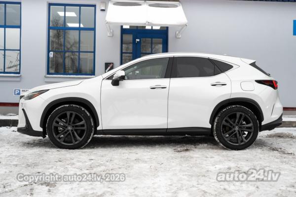Balts Lexus NX 2025 Tallina, ar dzinēja tilpumu 0.00 L un nobraukumu 6 tūkst. km par 59800 €, foto 8 vietnē AUTOMOTO.COM.LV