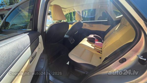 Dzeltens Lexus NX 2014 Narva, ar dzinēja tilpumu 2.50 L un nobraukumu 99 tūkst. km par 22999 €, foto 5 vietnē AUTOMOTO.COM.LV