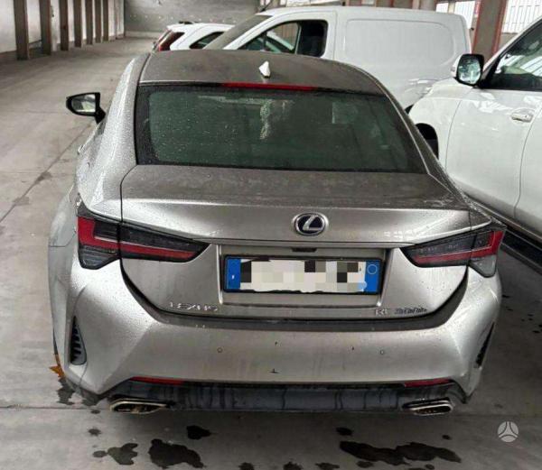 Dzeltens Lexus RC 300h 2020 Panevēža, ar dzinēja tilpumu 2.50 L un nobraukumu 50 tūkst. km par 15500 €, foto 2 vietnē AUTOMOTO.COM.LV