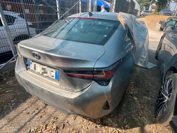 Dzeltens Lexus RC 300h 2020 Panevēža, ar dzinēja tilpumu 2.50 L un nobraukumu 50 tūkst. km par 15500 €, foto 3 vietnē AUTOMOTO.COM.LV