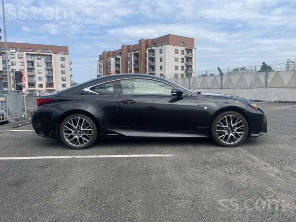Black Lexus RC 2017 in Riga, with an engine capacity of 2.50 L and mileage of 78 thousand km for 24800 €, photo 7 on AUTOMOTO.COM.LV