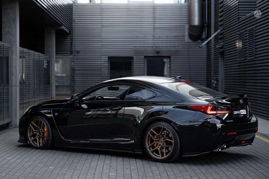 Melns Lexus RC-F 2016 Viļņa, ar dzinēja tilpumu 4.97 L un nobraukumu 188 tūkst. km par 33900 €, foto 4 vietnē AUTOMOTO.COM.LV