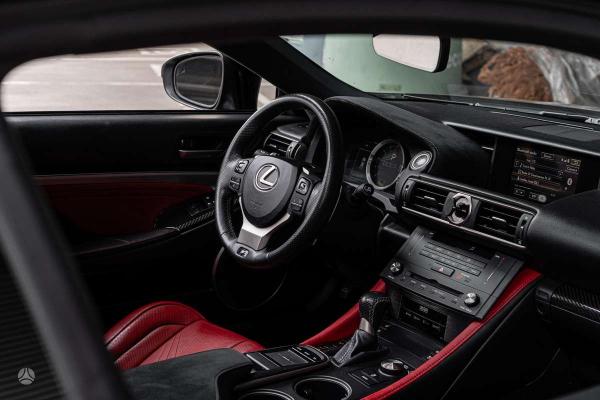 Melns Lexus RC-F 2016 Viļņa, ar dzinēja tilpumu 4.97 L un nobraukumu 188 tūkst. km par 33900 €, foto 6 vietnē AUTOMOTO.COM.LV