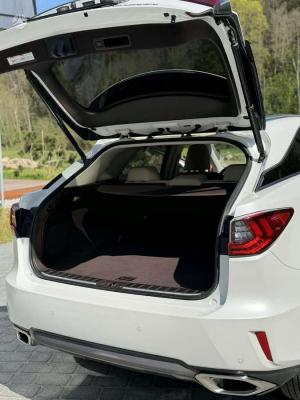 Balts Lexus RX 200t 2017 Viļņa, ar dzinēja tilpumu 2.00 L un nobraukumu 146 tūkst. km par 25000 €, foto 6 vietnē AUTOMOTO.COM.LV