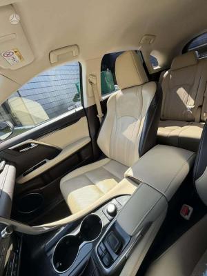 Balts Lexus RX 200t 2017 Viļņa, ar dzinēja tilpumu 2.00 L un nobraukumu 146 tūkst. km par 25000 €, foto 8 vietnē AUTOMOTO.COM.LV