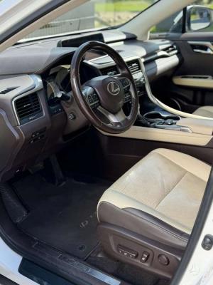 Balts Lexus RX 200t 2017 Viļņa, ar dzinēja tilpumu 2.00 L un nobraukumu 146 tūkst. km par 25000 €, foto 13 vietnē AUTOMOTO.COM.LV