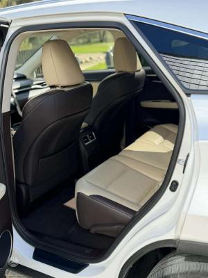 Balts Lexus RX 200t 2017 Viļņa, ar dzinēja tilpumu 2.00 L un nobraukumu 146 tūkst. km par 25000 €, foto 14 vietnē AUTOMOTO.COM.LV