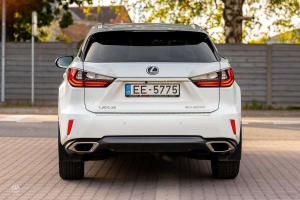White Lexus RX 200t 2017 in Jelgava, with an engine capacity of 2.00 L and mileage of 183 thousand km for 23090 €, photo 5 on AUTOMOTO.COM.LV