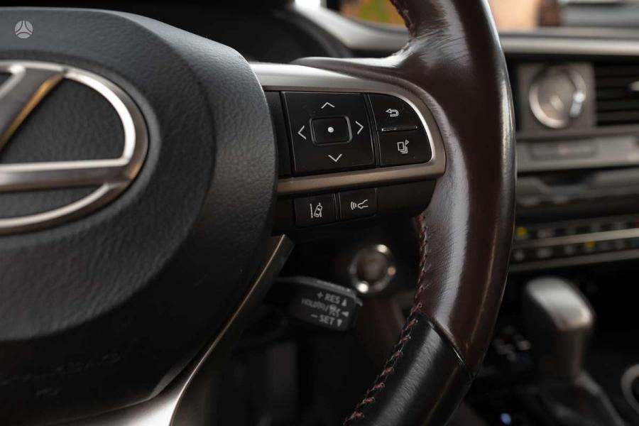 White Lexus RX 200t 2017 in Jelgava, with an engine capacity of 2.00 L and mileage of 183 thousand km for 23090 €, photo 20 on AUTOMOTO.COM.LV