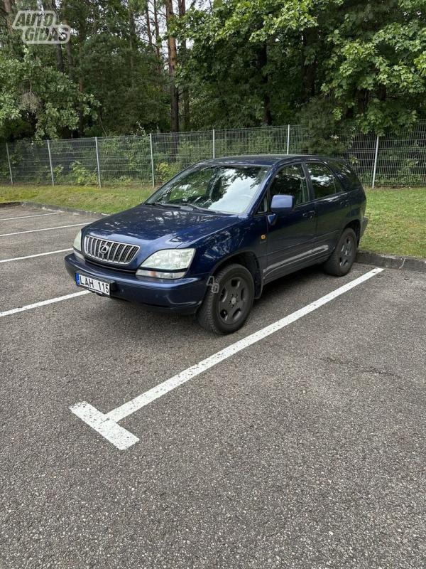 Blue Lexus RX 300 2003 in Vilnius, with an engine capacity of 3.00 L and mileage of 200 thousand km for 3800 €, photo 3 on AUTOMOTO.COM.LV