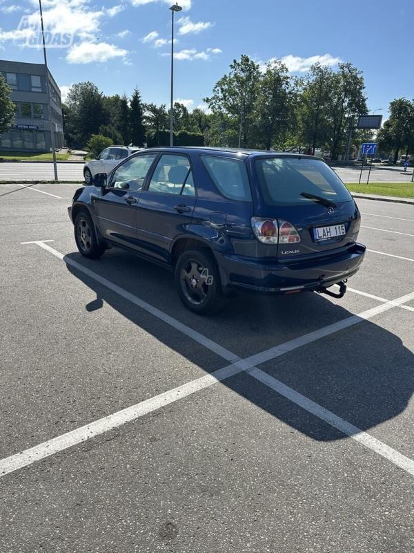 Blue Lexus RX 300 2003 in Vilnius, with an engine capacity of 3.00 L and mileage of 200 thousand km for 3800 €, photo 4 on AUTOMOTO.COM.LV