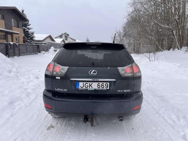 Blue Lexus RX 300 2004 in Vilnius, with an engine capacity of 3.00 L and mileage of 361 thousand km for 3950 €, photo 5 on AUTOMOTO.COM.LV