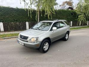 Lexus RX 300 1999 Viļņa, ar dzinēja tilpumu 3.00 L un nobraukumu 221 tūkst. km par 3900 €, foto  vietnē AUTOMOTO.COM.LV