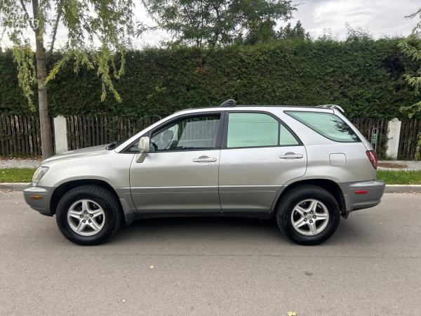Lexus RX 300 1999 Viļņa, ar dzinēja tilpumu 3.00 L un nobraukumu 221 tūkst. km par 3900 €, foto 3 vietnē AUTOMOTO.COM.LV