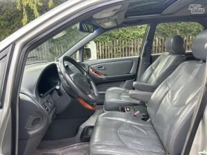 Lexus RX 300 1999 in Vilnius, with an engine capacity of 3.00 L and mileage of 221 thousand km for 3900 €, photo 10 on AUTOMOTO.COM.LV