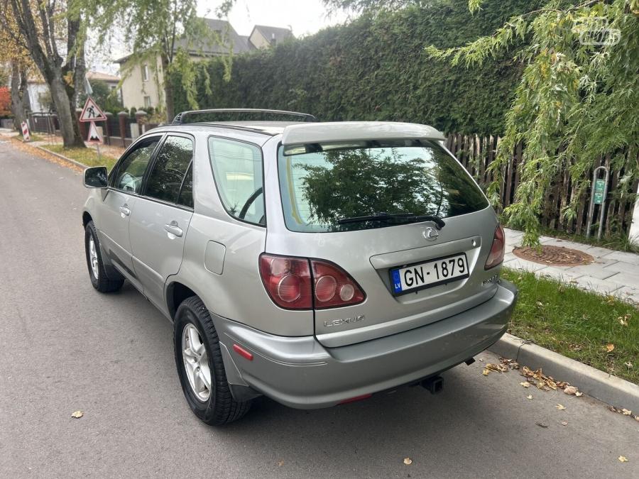 Lexus RX 300 1999 in Vilnius, with an engine capacity of 3.00 L and mileage of 221 thousand km for 3900 €, photo 27 on AUTOMOTO.COM.LV
