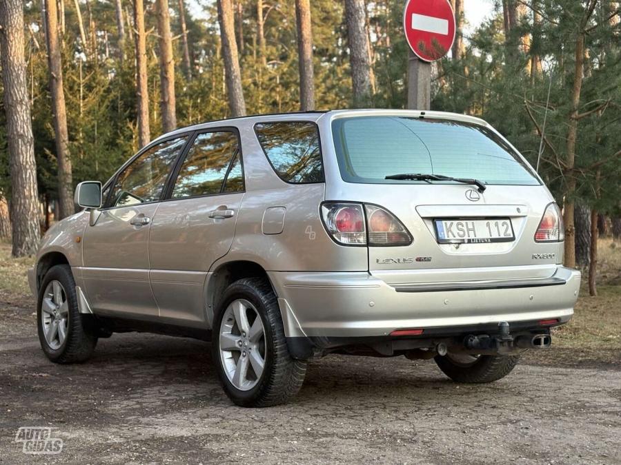 Lexus RX 300 2001 in Kaunas, with an engine capacity of 3.00 L and mileage of 230 thousand km for 2000 €, photo 3 on AUTOMOTO.COM.LV