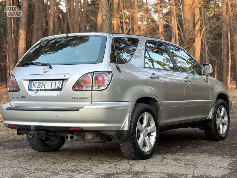 Lexus RX 300 2001 in Kaunas, with an engine capacity of 3.00 L and mileage of 230 thousand km for 2000 €, photo 4 on AUTOMOTO.COM.LV