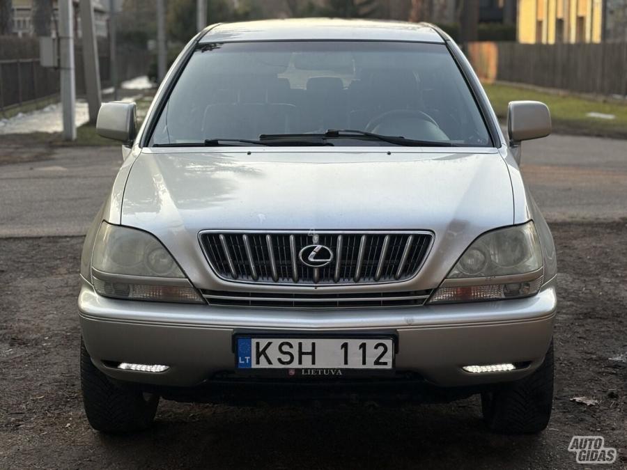 Lexus RX 300 2001 in Kaunas, with an engine capacity of 3.00 L and mileage of 230 thousand km for 2000 €, photo 5 on AUTOMOTO.COM.LV