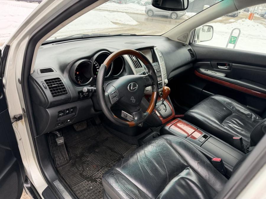 Lexus RX 300 2004 Viļņa, ar dzinēja tilpumu 3.00 L un nobraukumu 279 tūkst. km par 3500 €, foto 16 vietnē AUTOMOTO.COM.LV