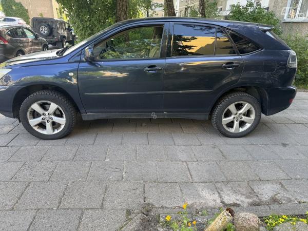 Lexus RX 300 2005 in Vilnius, with an engine capacity of 3.00 L and mileage of 396 thousand km for 3150 €, photo 5 on AUTOMOTO.COM.LV