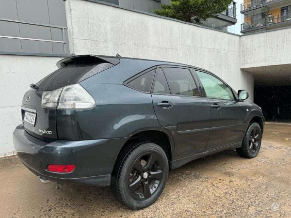 Zaļš Lexus RX 300 2005 Viļņa, ar dzinēja tilpumu 3.00 L un nobraukumu 300 tūkst. km par 3000 €, foto 5 vietnē AUTOMOTO.COM.LV