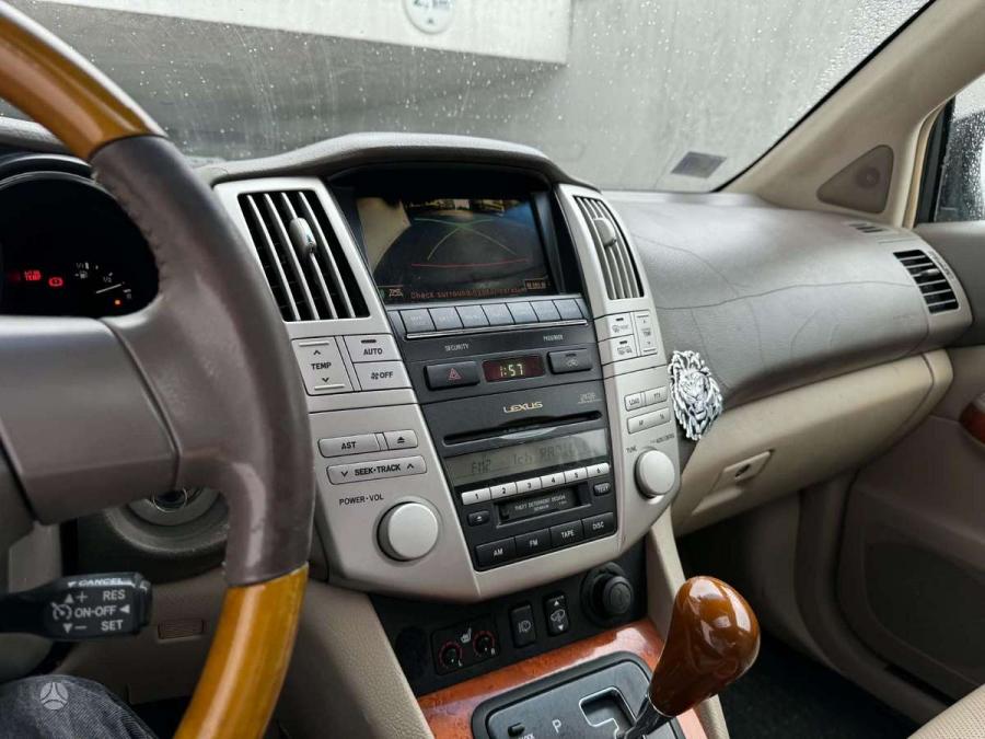 Зеленый Лексус RX 300 2005 в Вильнюс, объемом двигателя 3.00 л и пробегом 300 тыс. км за 3000 €, фото 11 на AUTOMOTO.COM.LV