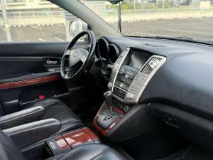 Pelēks Lexus RX 300 2003 Viļņa, ar dzinēja tilpumu 3.00 L un nobraukumu 289 tūkst. km par 3500 €, foto 12 vietnē AUTOMOTO.COM.LV