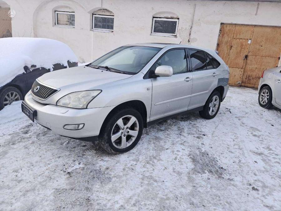 Grey Lexus RX 300 2004 in Vilnius, with an engine capacity of 3.00 L and mileage of 213 thousand km for 2300 €, photo 1 on AUTOMOTO.COM.LV