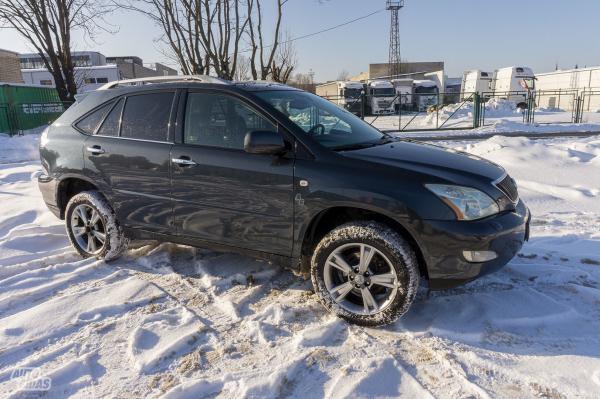 Grey Lexus RX 300 2004 in Klaipeda, with an engine capacity of 3.00 L and mileage of 287 thousand km for 2350 €, photo 2 on AUTOMOTO.COM.LV