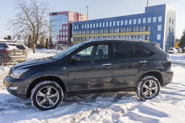 Grey Lexus RX 300 2004 in Klaipeda, with an engine capacity of 3.00 L and mileage of 287 thousand km for 2350 €, photo 6 on AUTOMOTO.COM.LV