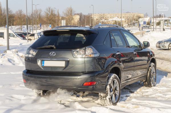 Grey Lexus RX 300 2004 in Klaipeda, with an engine capacity of 3.00 L and mileage of 287 thousand km for 2350 €, photo 8 on AUTOMOTO.COM.LV